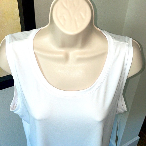erin london | Tops | New With Tags Bright White Tank By Compliments ...